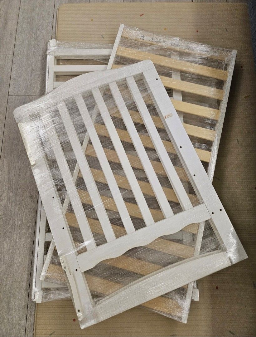 Palette Box Sweet Dreams 7-in-1 Convertible Cot, Babies & Kids, Baby ...