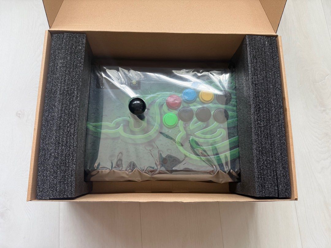 Razer Atrox Arcade Stick for Xbox 360 - Brand New, Video Gaming, Gaming ...
