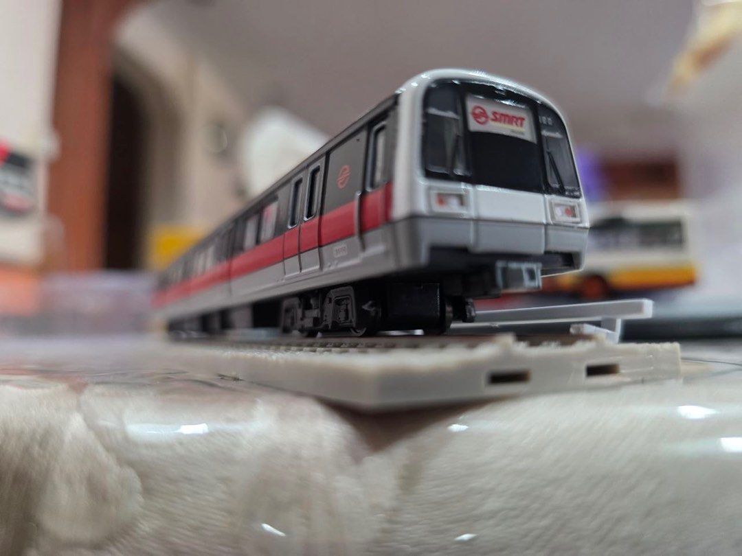 Singapore MRT Train & Bus Model Set, Hobbies & Toys, Toys & Games on ...