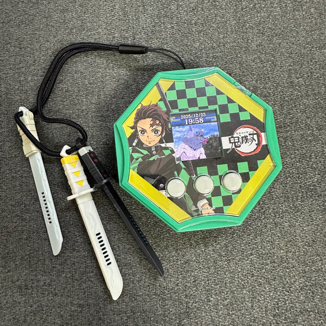Takara Tomy Demon Slayer: Kimetsu no Yaiba LCD Game, also known as ...