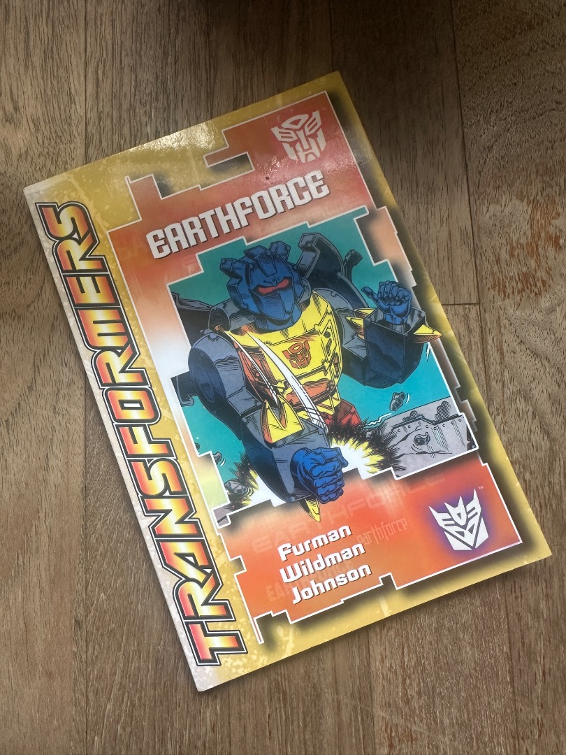 Transformers: Earthforce Comic by Titan Books (9/10 Condition), Hobbies ...