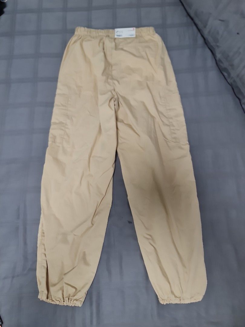 Brand New UNIQLO Cargo / Casual Pants ( suits all ages ) -still with ...