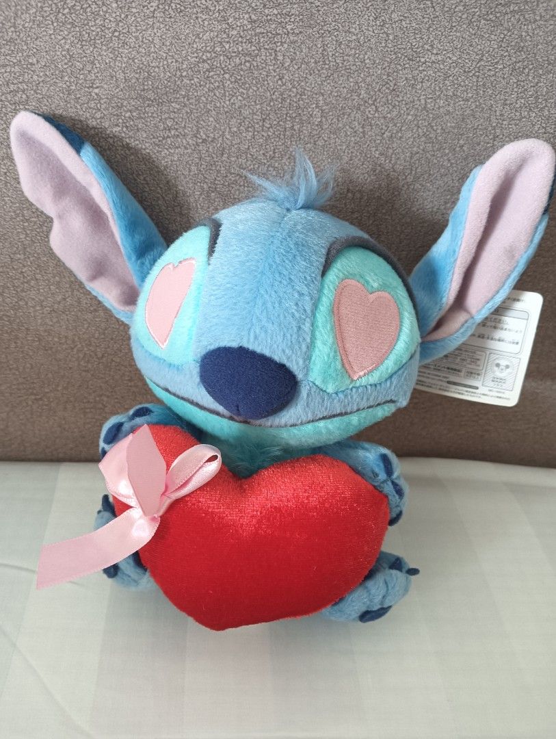 16 cm Disney Stitch Plush with Heart, Hobbies & Toys, Toys & Games on ...