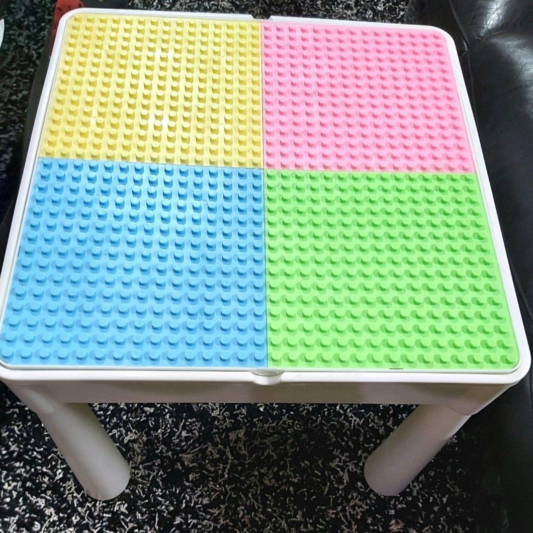 ️ Compatible LEGO DUPLO Activity Table With Storage, Hobbies & Toys ...