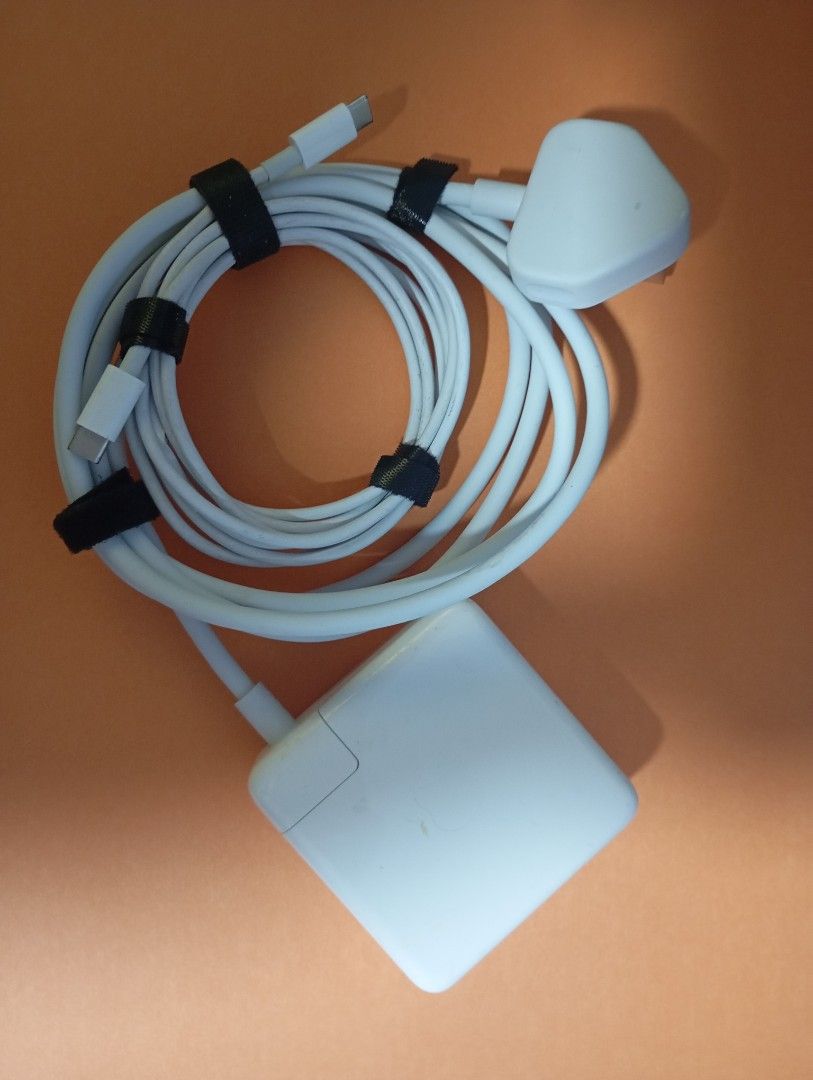 Apple MacBook USB-C Power Adapter, Computers & Tech, Parts ...