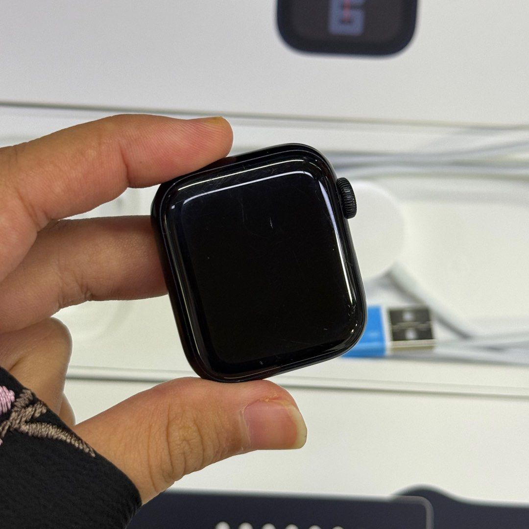 Apple Watch SE 2nd Gen 40mm GPS, Mobile Phones & Gadgets, Wearables ...