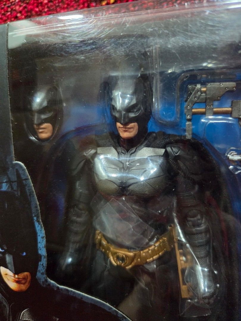 Bandai S.H. Figuarts Batman The Dark Knight DC SHF Figure, Hobbies ...