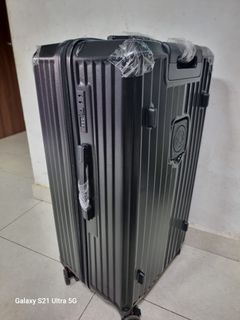 Brand New 24 inch Aluminium frame Luggage with tsa locks, Hobbies ...