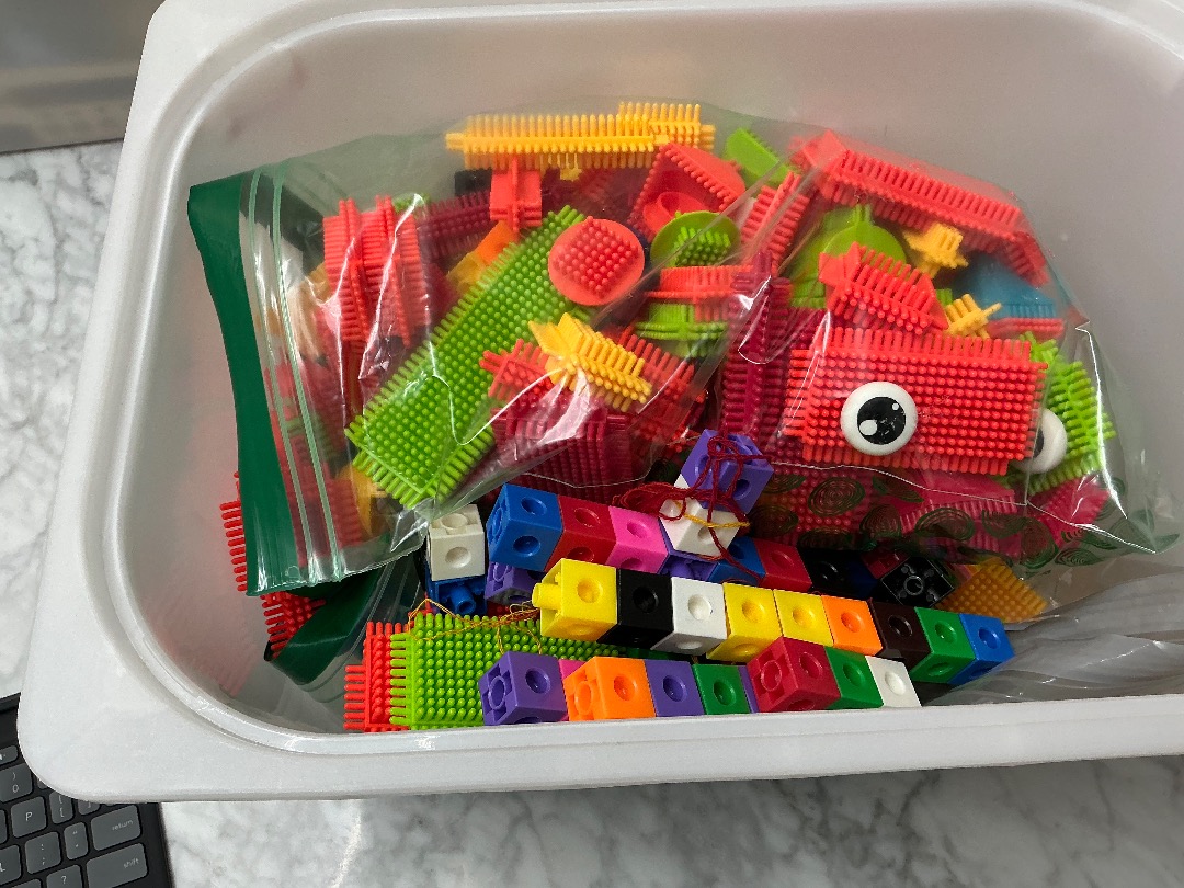 Bristle Blocks Building Set - Various Colors, Hobbies & Toys, Toys ...