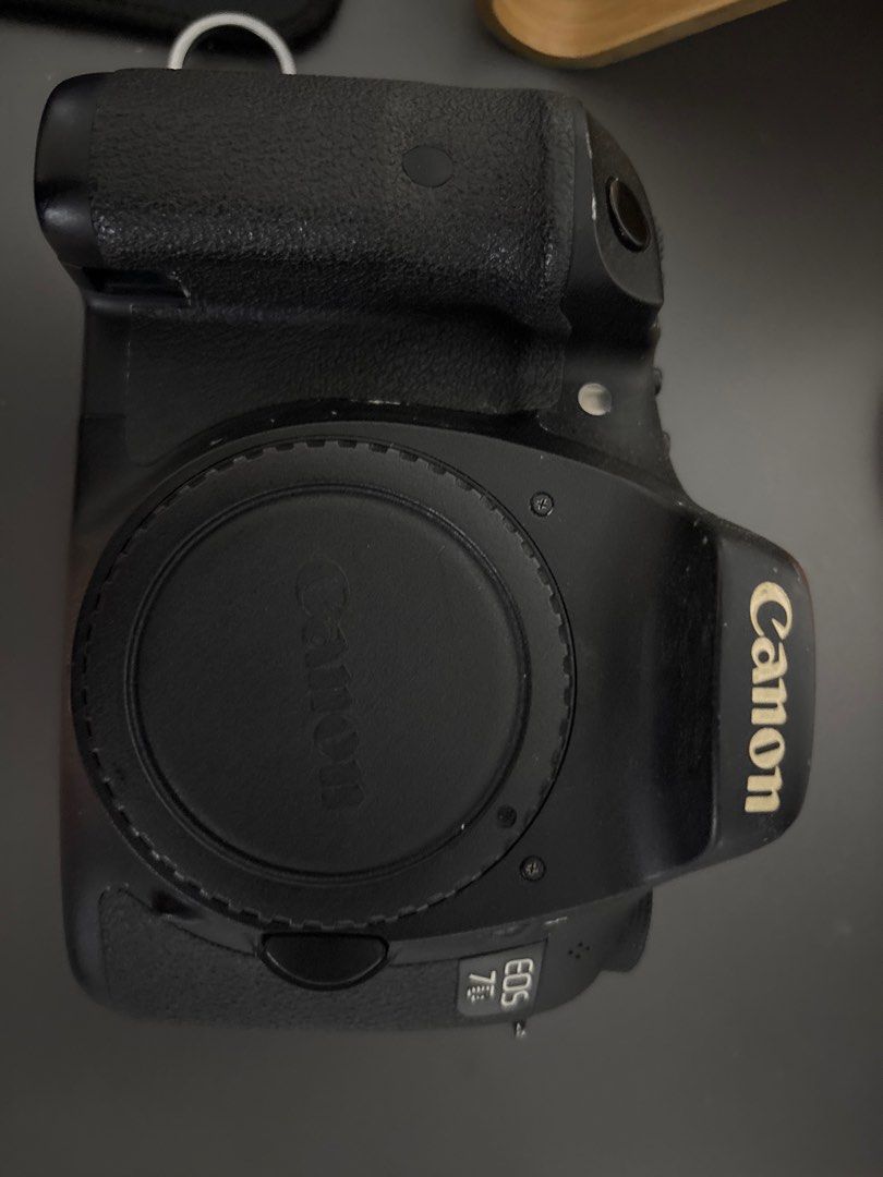 Canon EOS 7D Camera Body, Photography, Cameras on Carousell