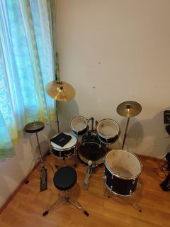 Beginner Drum Kit - Black and Blue, Hobbies & Toys, Musical Instruments ...