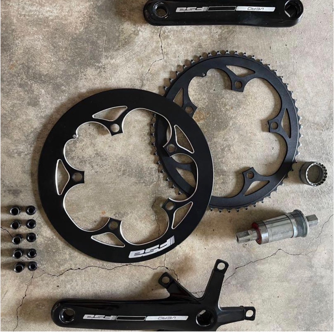 FSA Vero Crankset with Bottom Bracket, Sports Equipment, Bicycles ...