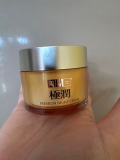 Hada Labo Gokujyun Premium & Shirojyun Premium Toner, Beauty & Personal ...