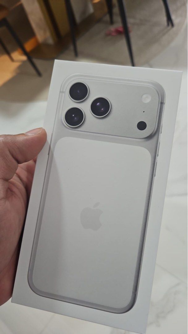 iPhone 17 Pro Max Silver 256GB, Mobile Phones & Gadgets, Mobile Phones ...