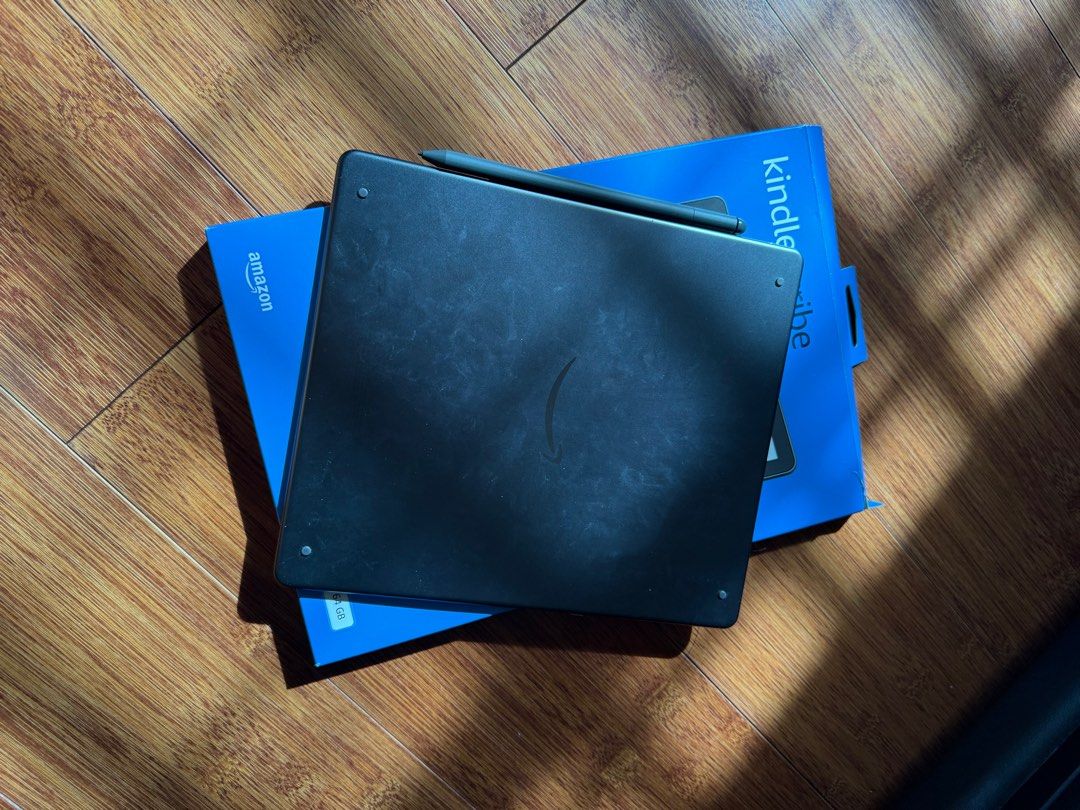 Kindle Scribe Ereader 64GB with Premium Pen, Mobile Phones & Gadgets, E ...