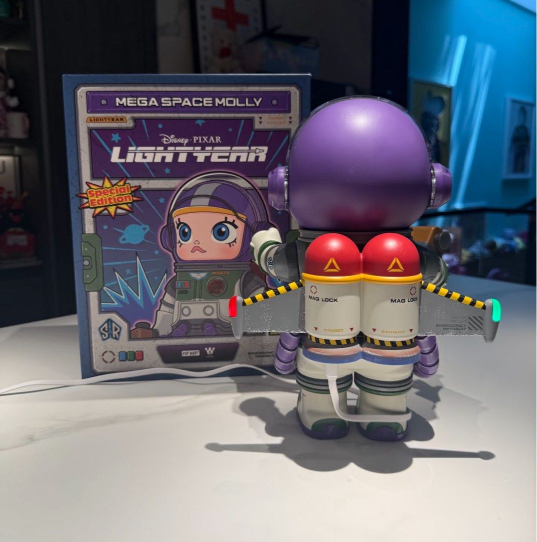 Mega Space Molly 400% Buzz Lightyear, Hobbies & Toys, Toys & Games on ...
