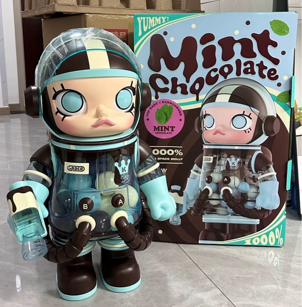 Mega Space Molly 400% Mint Chocolate, Hobbies & Toys, Toys & Games on ...