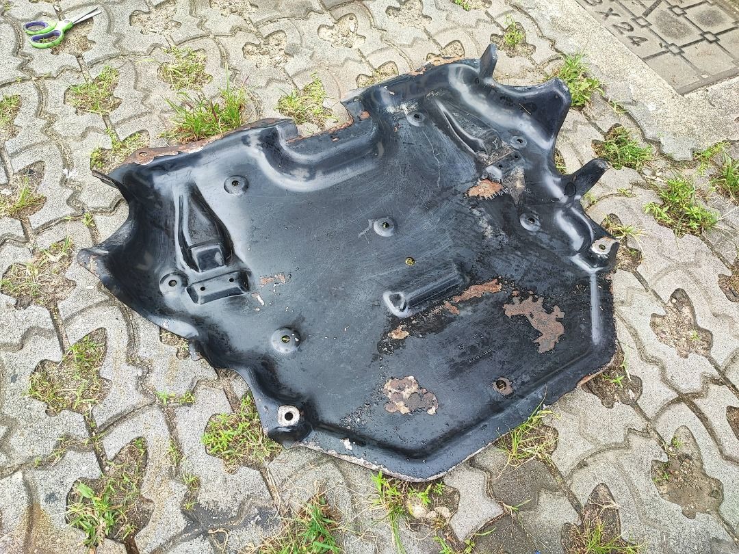 Mercedes Benz W211 Protective Metal Shield Under Body Engine Sump Cover ...