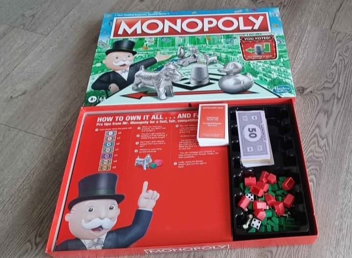 Monopoly Board Game - Classic Edition, Hobbies & Toys, Toys & Games on ...