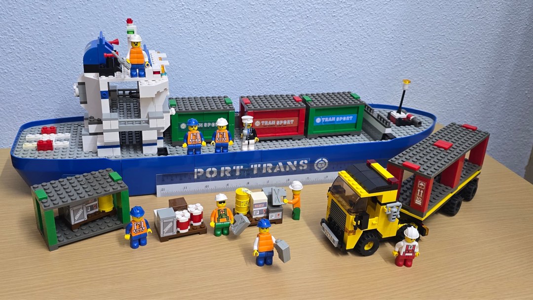 Oxford toy brick transport portTPO3251, Hobbies & Toys, Toys & Games on ...