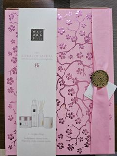 RITUALS The Ritual of Sakura Small Gift Set 2025, Beauty & Personal ...