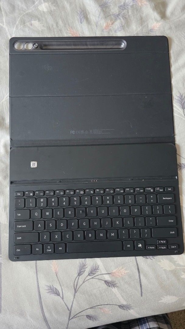 Samsung Tablet s10+ Keyboard Case, Mobile Phones & Gadgets, Mobile ...