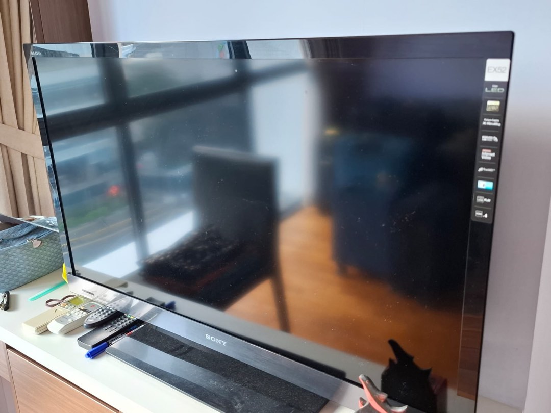 Sony Bravia E530 LED TV 40 inch, TV & Home Appliances, TV ...