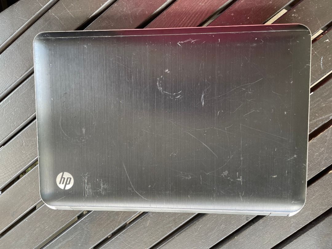 Spolit HP laptop model 4-1119TU. Hard disk has been removed for ...