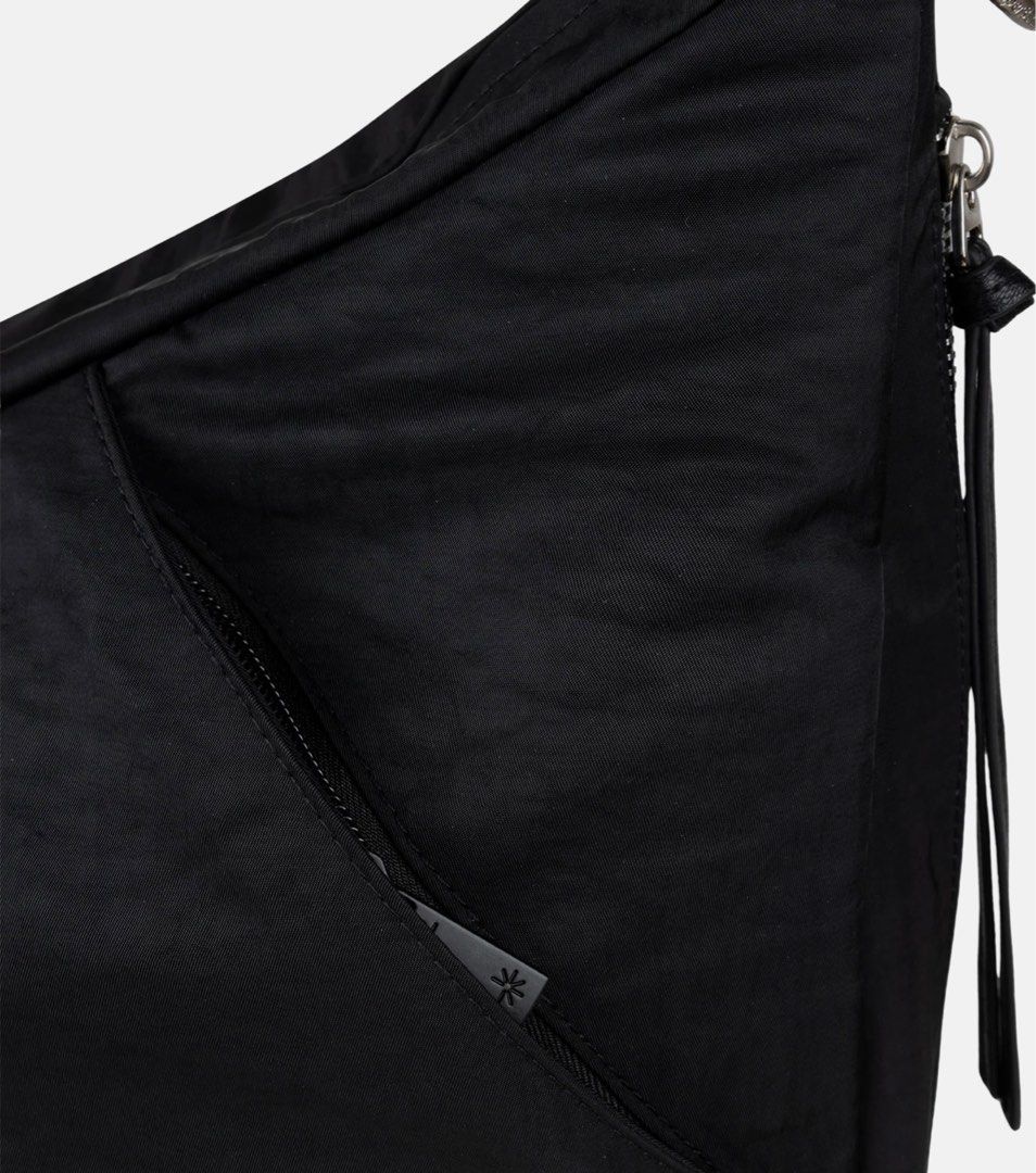 The Paper Bunny Vessel Loft in Caviar, Women's Fashion, Bags & Wallets ...