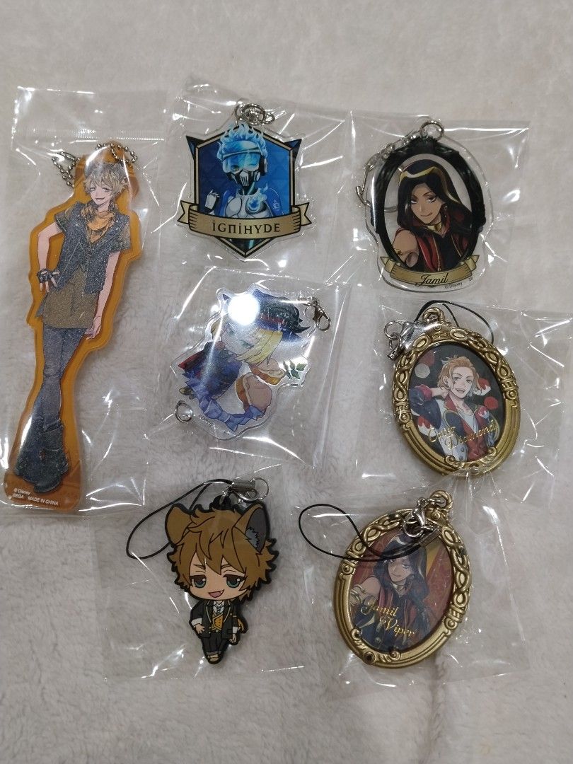 Twisted Wonderland Keychain RM 5 EACH, Hobbies & Toys, Collectibles ...