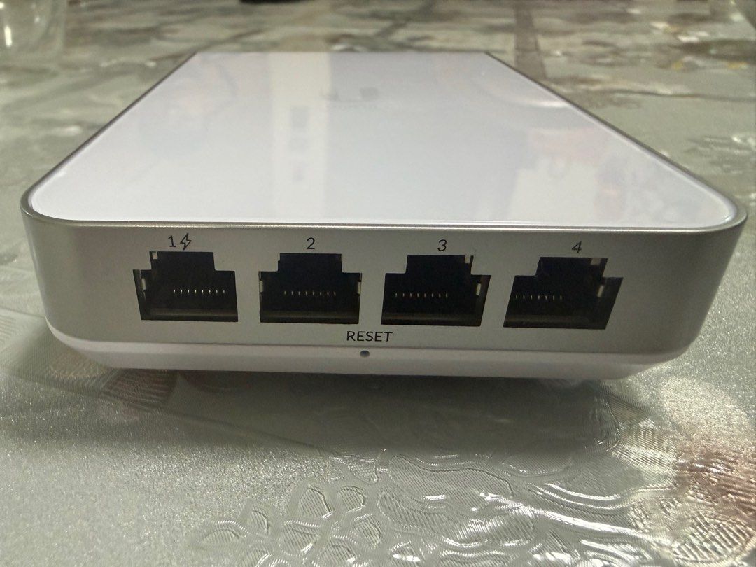 Ubiquiti UniFi U6 In-Wall Access Point, Computers & Tech, Parts ...