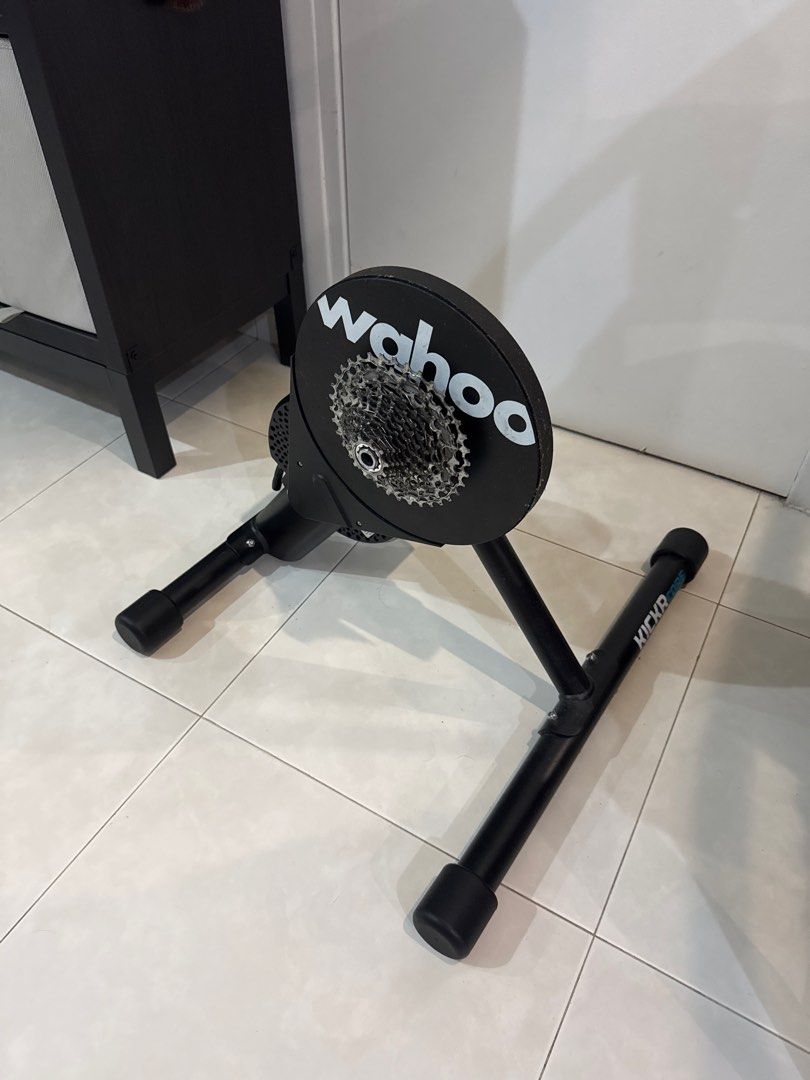 Wahoo KICKR Core Smart Trainer, Sports Equipment, Bicycles & Parts ...
