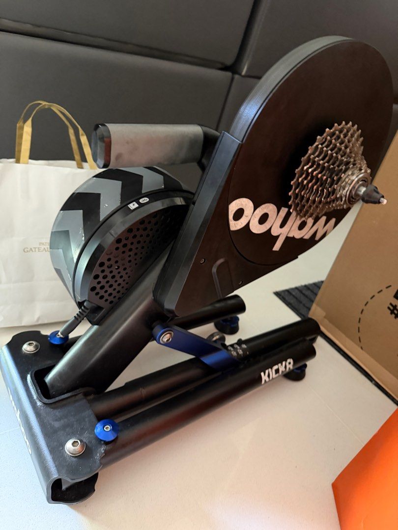 Wahoo KICKR V4 Smart Trainer, Sports Equipment, Bicycles & Parts, Parts ...