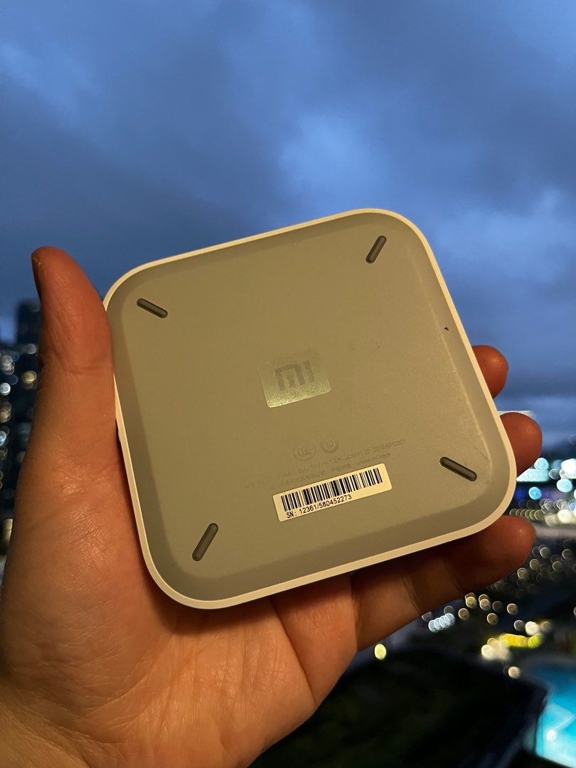 Xiaomi Mi TV Box, 家庭電器, 電視 & 其他娛樂, 串流媒體及集線器 - Carousell