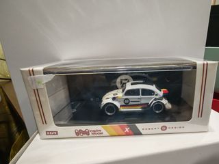 Space Model 1:64 Supreme Red VW T1 GTR + Figure bear, Hobbies & Toys ...