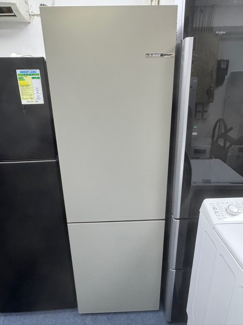 博世大容量雪櫃新淨左開, 家庭電器, 廚房電器, 雪櫃及冰櫃 - Carousell