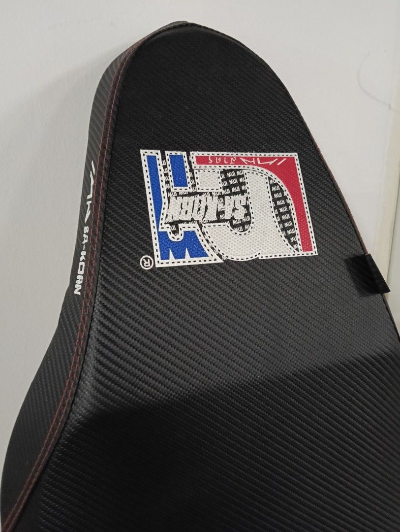 Aerox V1 seat SaKorn Thai, Motorcycles, Motorcycle Accessories on Carousell