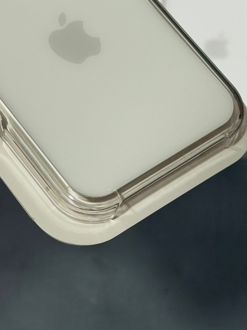 Apple Clear Case (not original) Iphone 17 pro (not max), Mobile Phones ...