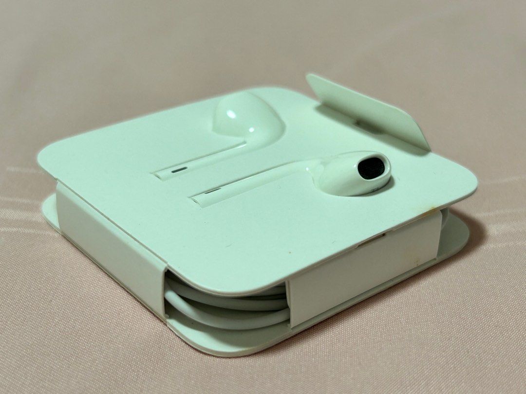 Apple EarPods with USB - Brand New, Audio, Earphones on Carousell