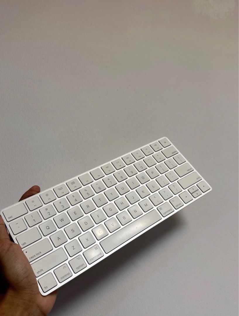 Apple Magic Keyboard, Computers & Tech, Parts & Accessories, Computer ...
