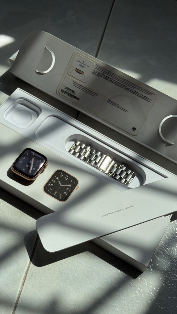 Apple Watch SE 44mm Aluminium Gold, Mobile Phones & Gadgets, Wearables ...