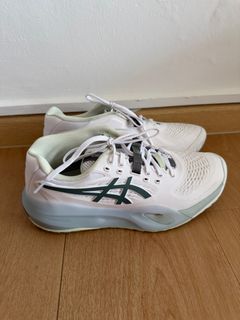 Asics Women Gel Resolution Ube, Women's Fashion, Footwear, Sneakers on ...