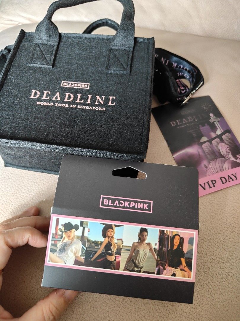 BLACKPINK DEADLINE World Tour Singapore Merchandise Bundle, Hobbies ...