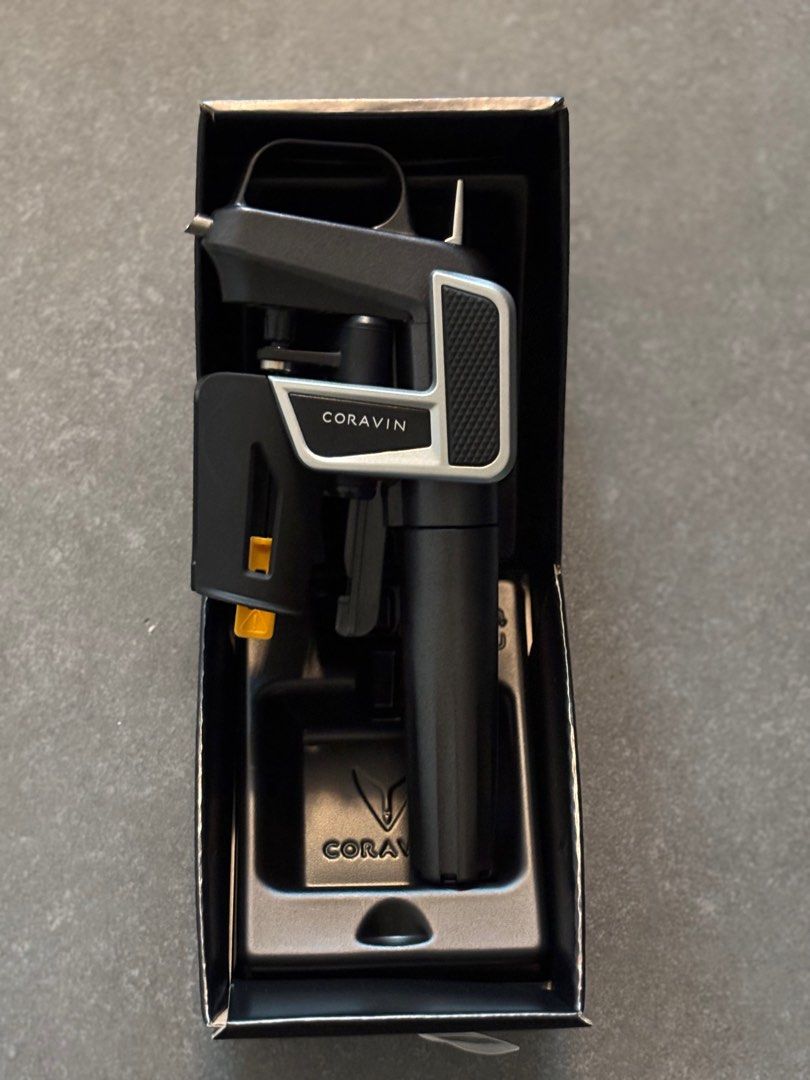 Coravin Model Two Wine Preservation System, 家庭電器, 廚房電器, 酒窖及存倉 - Carousell