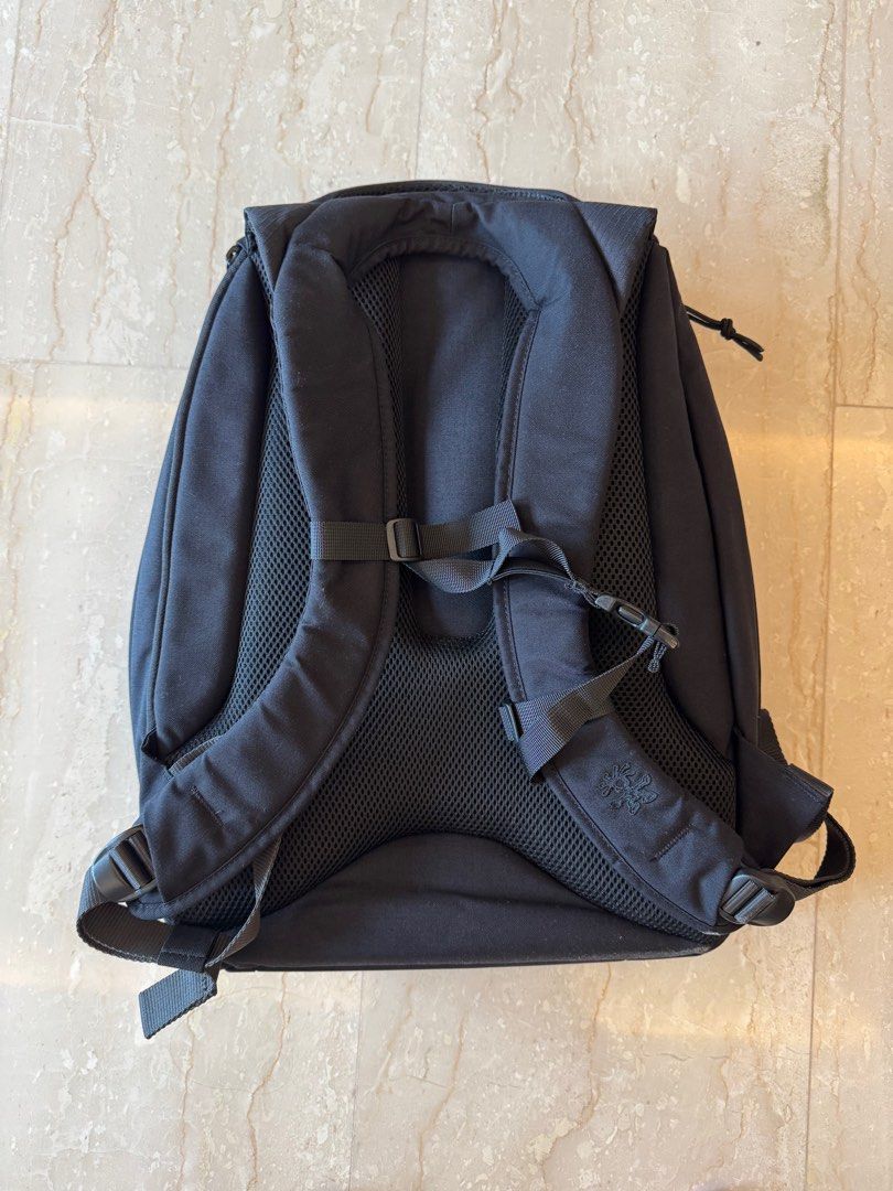 Crumpler The Entity Backpack - Black, Men's Fashion, Bags, Backpacks on ...