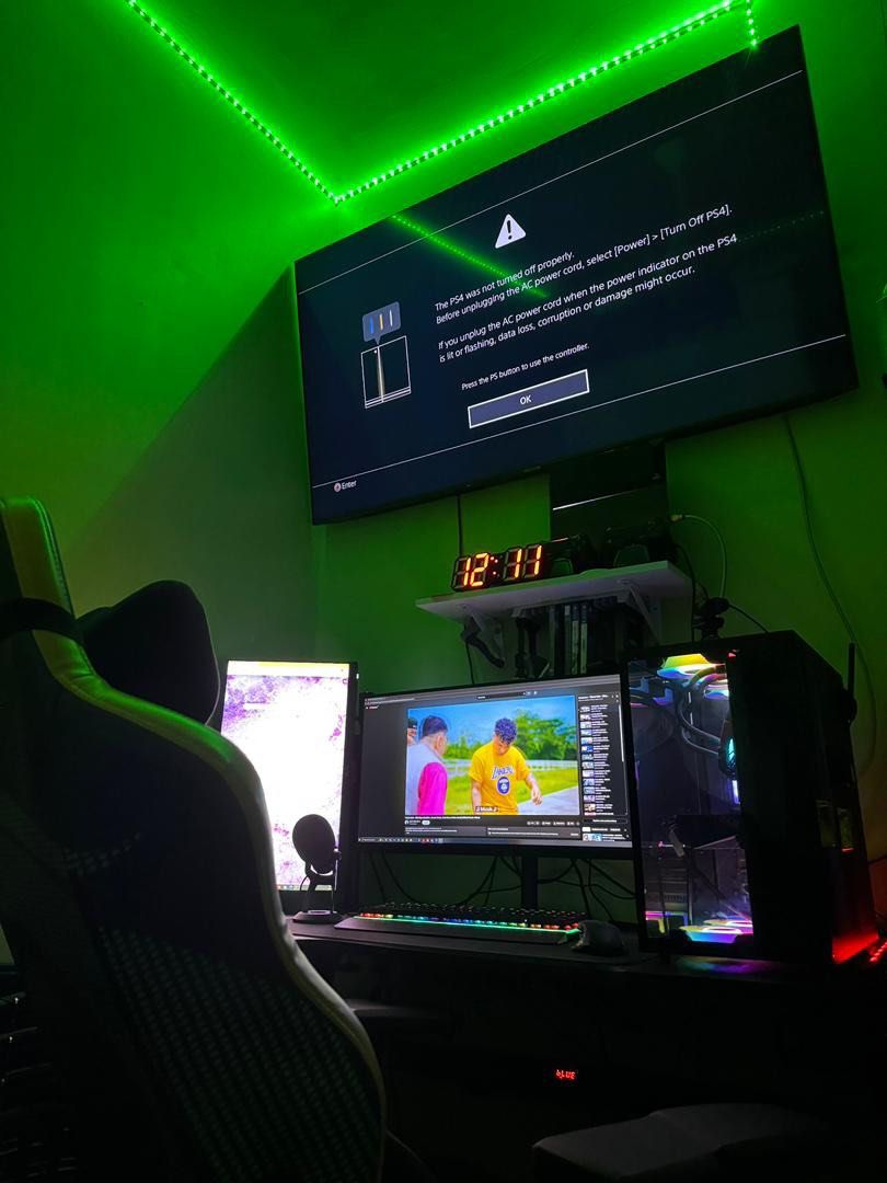 Custom Gaming PC Setup with Monitor, Keyboard, and Chair, Computers ...