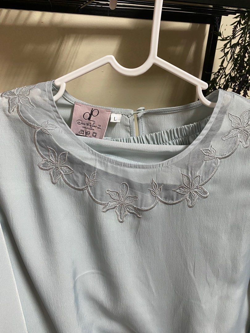 DPL davis to wear kurung, Women's Fashion, Dresses & Sets, Traditional ...