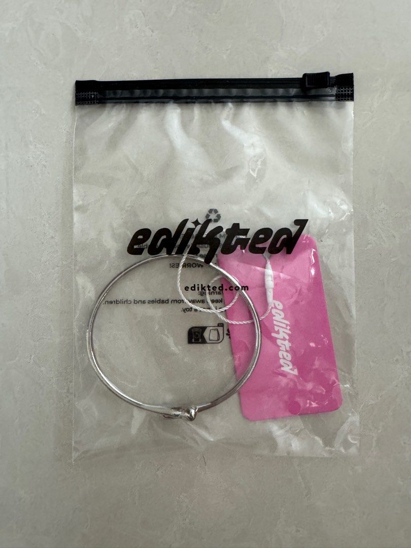 Edikted Dainty Wrapped Arm Cuff - Brand New, Women's Fashion, Jewelry ...