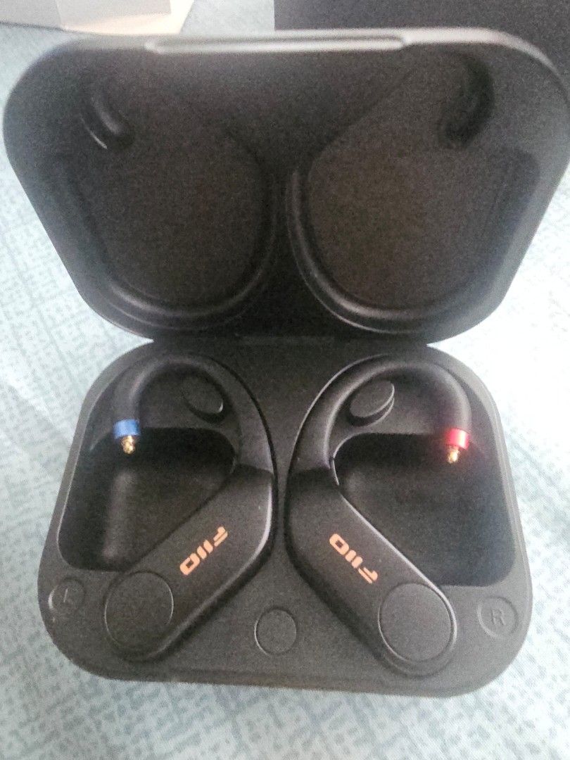 FiiO UTWS5 True Wireless Bluetooth Earphones, Audio, Earphones on Carousell