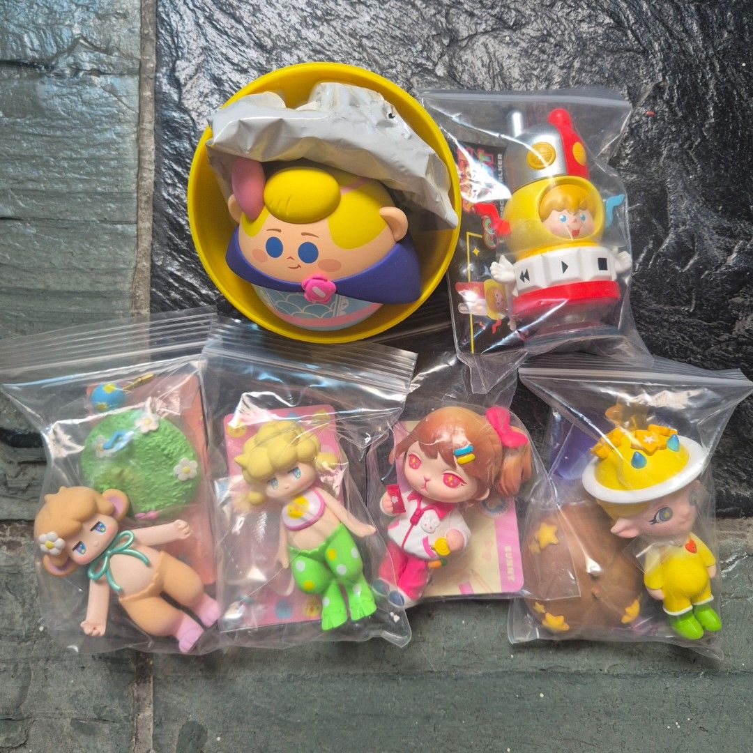 (FREE W ANY PURCHASE) Blind Box Figurines, Hobbies & Toys, Toys & Games ...